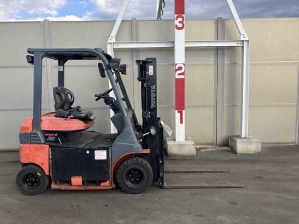 Forklift Toyota 7FB20 2008 - Fareena Corporation Japan